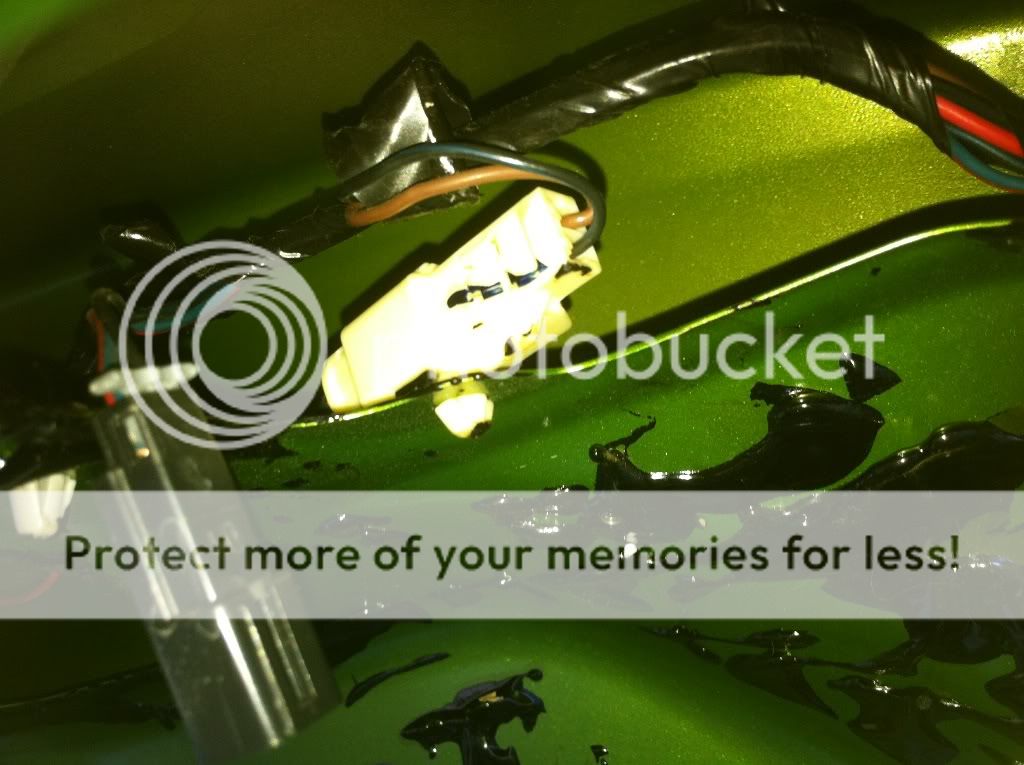 How to remove VY boot | Just Commodores