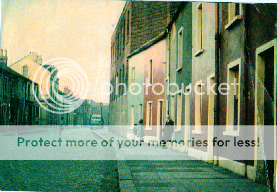 Who do u know from the pound loney area?